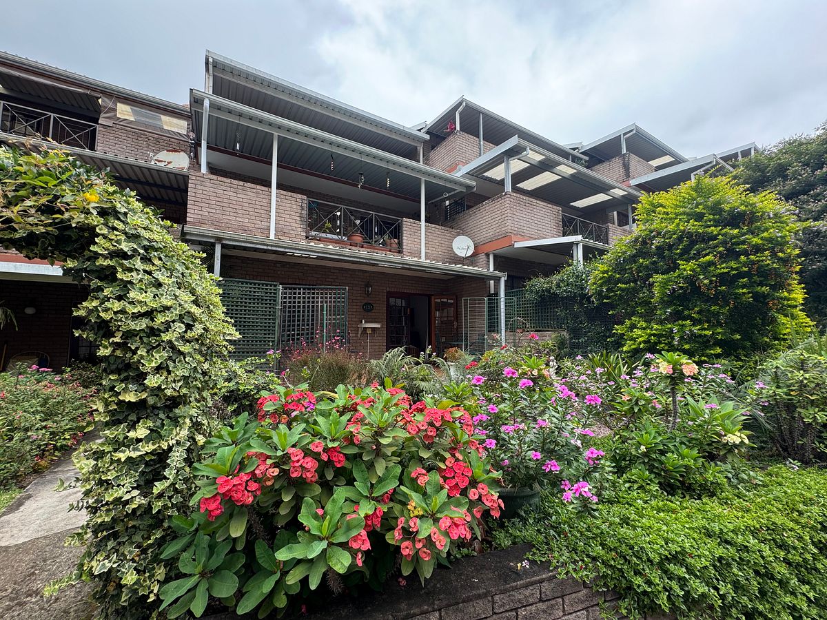 Property For Sale on Qwengo